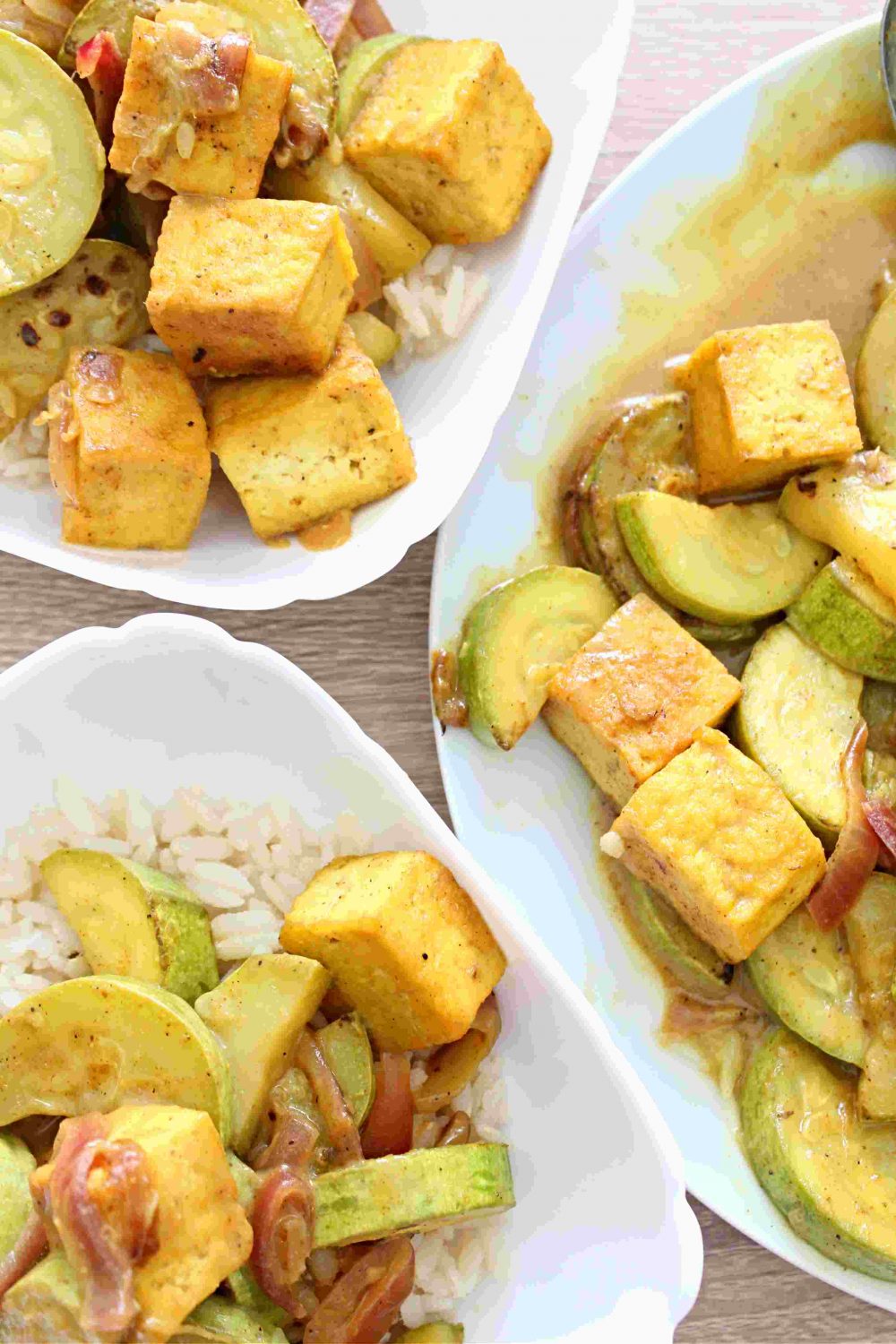 Tofu Cu Legume In Sos De Curry Si Lapte De Cocos